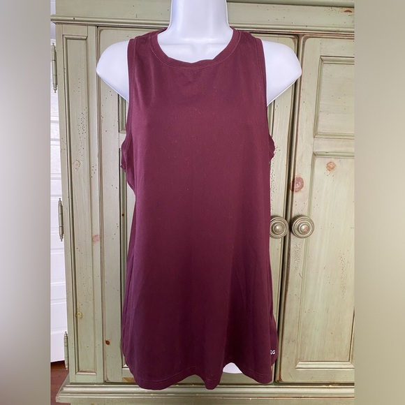 DSG | Tops | Dsg Exercise Tank | Poshmark